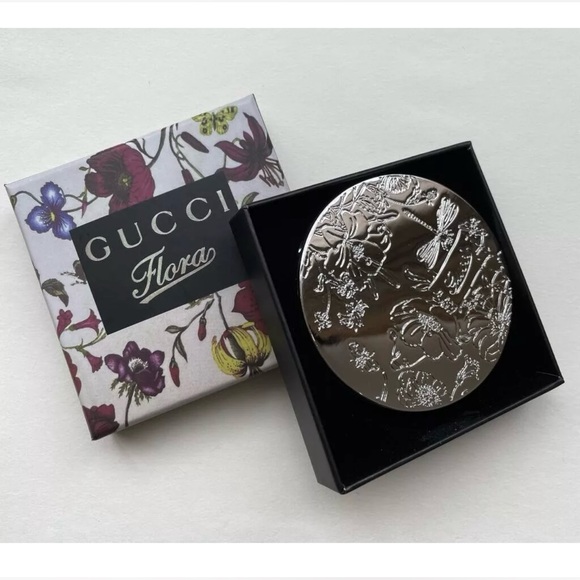 Gucci | Makeup | Sealed Authentic Gucci Flora Silver Tone Twoway Mirror ...